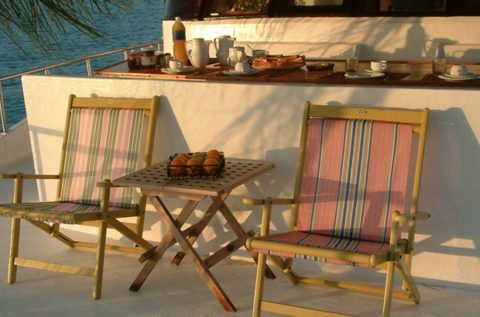 Horizon II Yacht Charter | Waterways Travel Surf Adventures