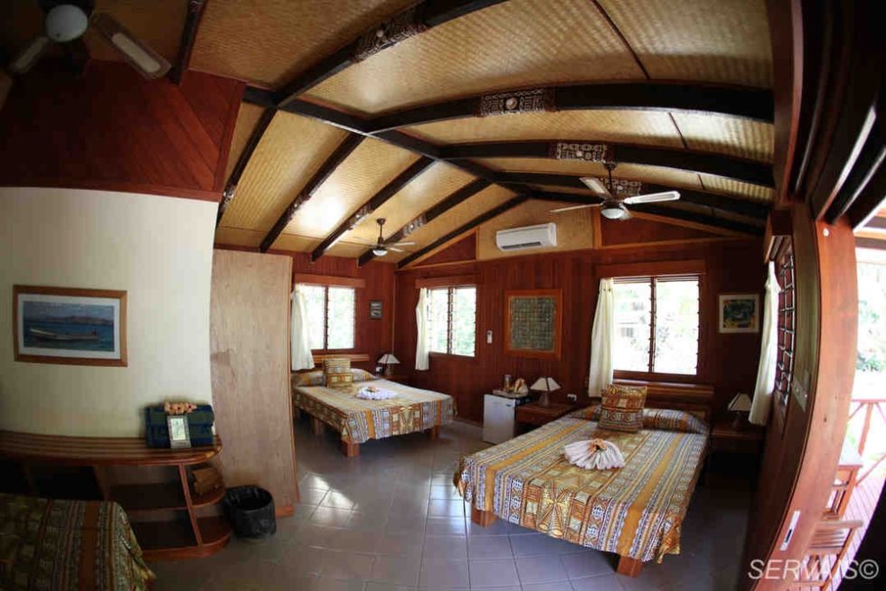 Tavarua Island Fiji: Surf Cloudbreak & Relax in Luxury