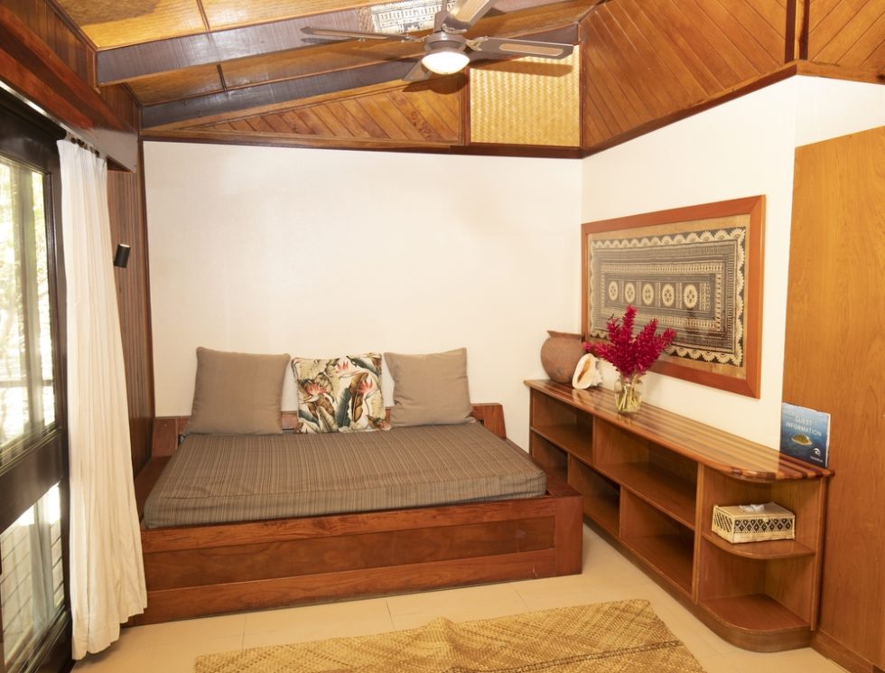 Tavarua Island Fiji: Surf Cloudbreak & Relax in Luxury